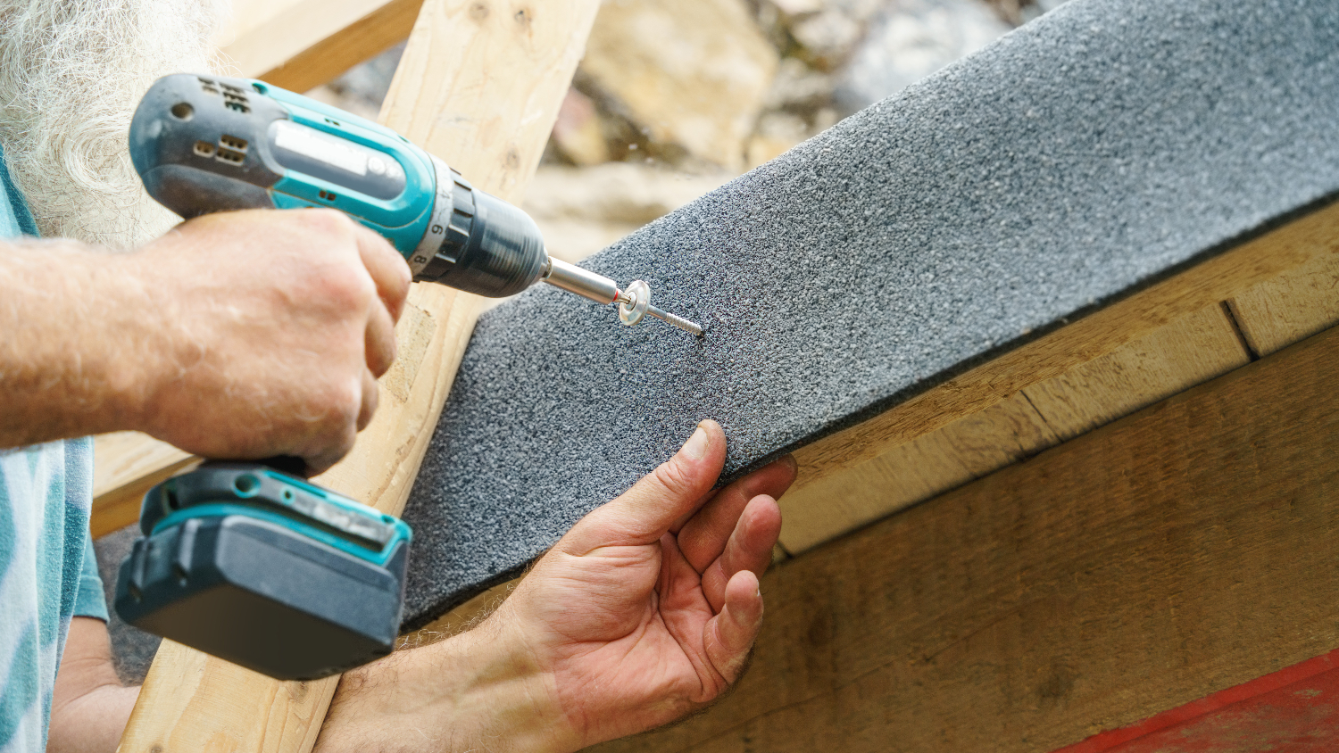 11 Must-Have Roofing Tools for the Handy Homeowner
